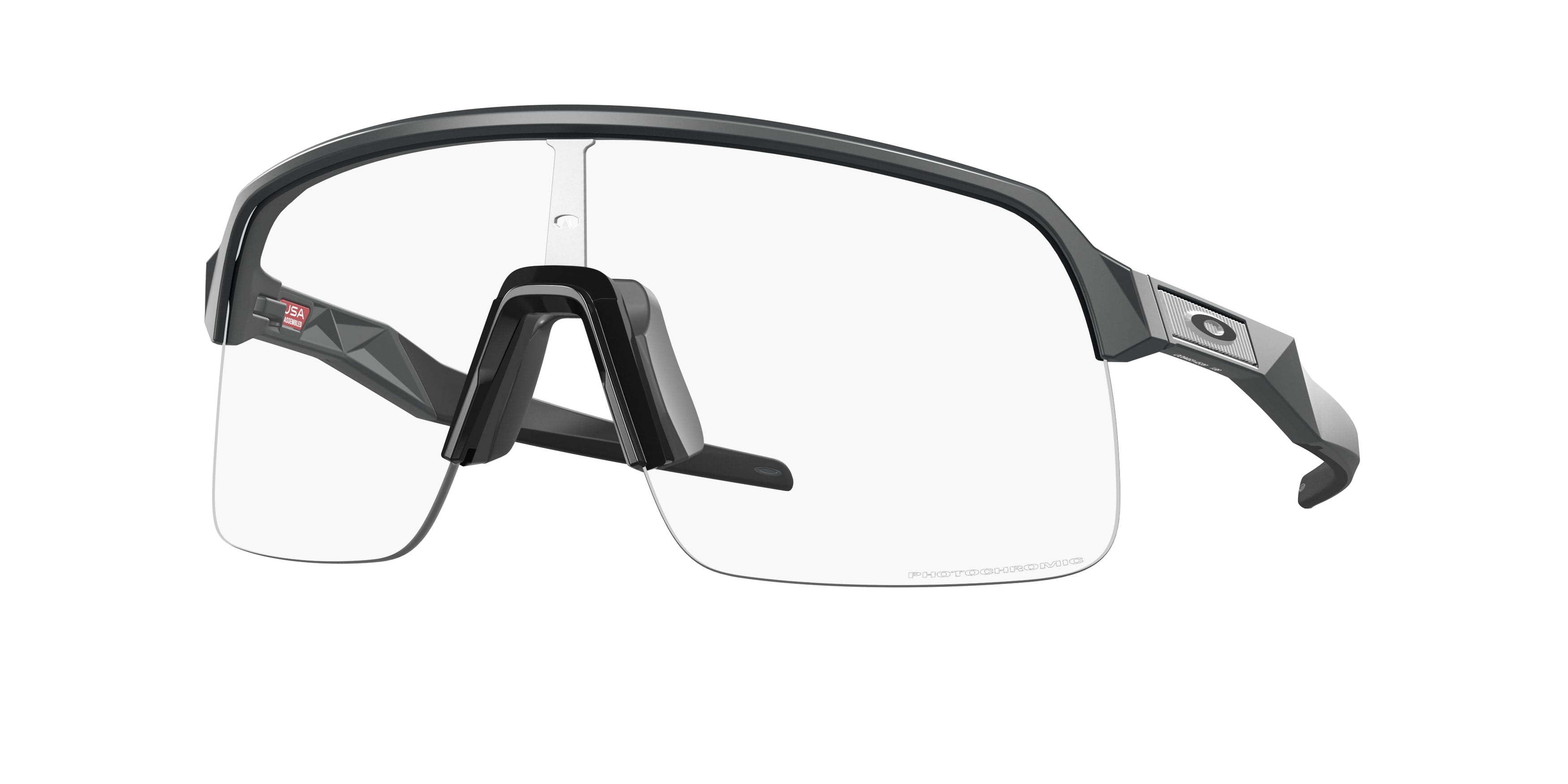 Oakley Sutro LITE Clear to black iridium photochromic Sportsonnenbrille ...